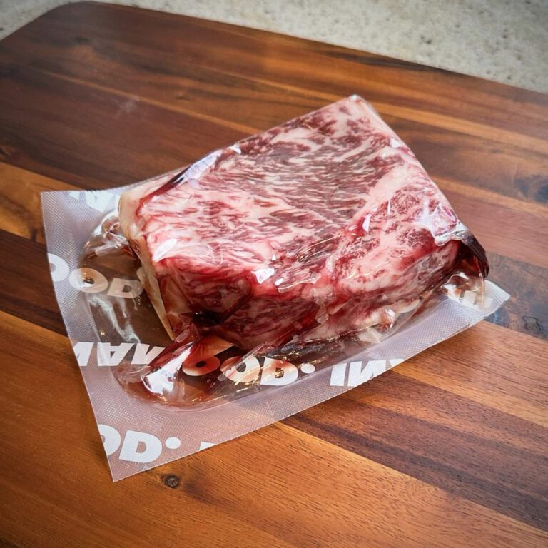 Stek Wagyu Ribeye A5 (300 - 350g) - Beef Online - wołowina i krewetki ...